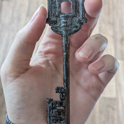 Resident Evil Village Lady Dimitrescu Key 3d Printed Replica - Etsy