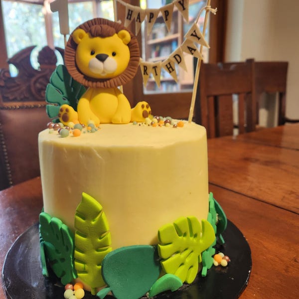 Jungle Safari Cake Topper Set – Edible Fondant Lion, Animals, Name ...