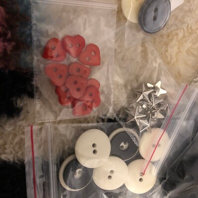 10 Small Red Heart Buttons 12 Mm B9 - Etsy