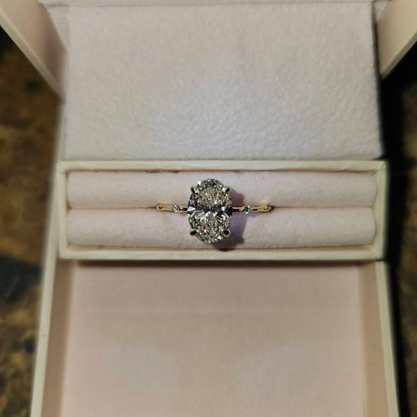 2 Carat Oval Lab Grown E VVS2 Diamond Ring / 2 CT Oval Diamond Thin ...