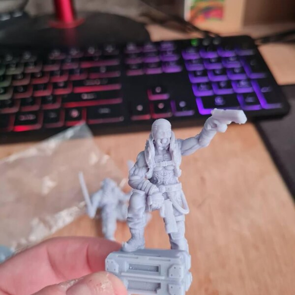 Craftsmans - Resin Miniature - Tabletop Miniature - Medieval Miniature ...