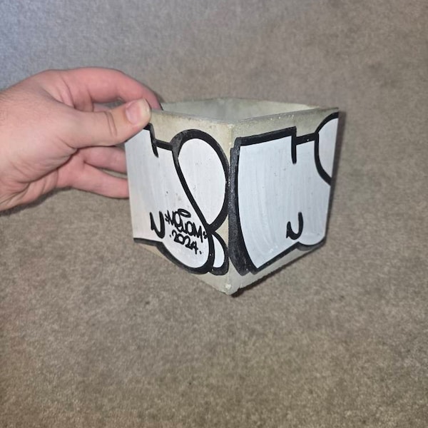 Graffiti Planter / Graffiti / Custom Art / Custom Gift / Unique Planter ...
