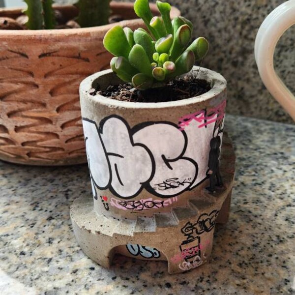 Desk Accessories / Pen Holder / Graffiti / Office Accessories / Custom ...