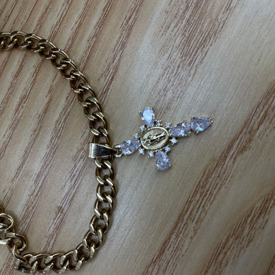 18k Gold Filled Hallowed Star and Attached Heart Engraved Pattern ...