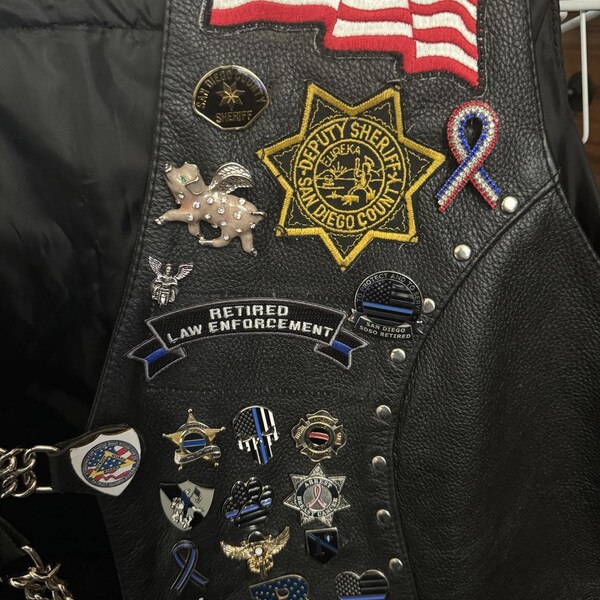 VETERAN With American Flag 4 X 1.5 Iron on Bottom Rocker Patch 6441 B15 ...