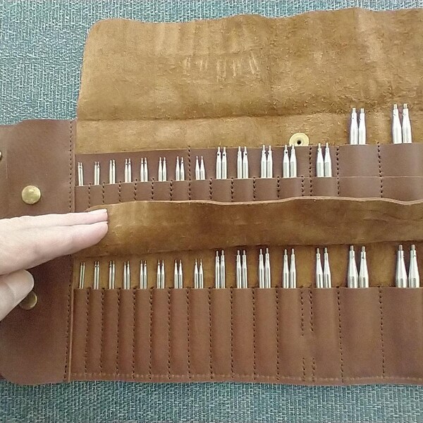 Black Leather Needle Book, Needle Storage in Leather and Felt, Case for ...