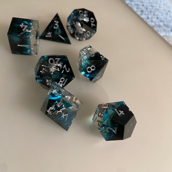 Coldhearted Icy Blue Gradient Handmade Resin Sharp Edge Dnd Dice Set ...