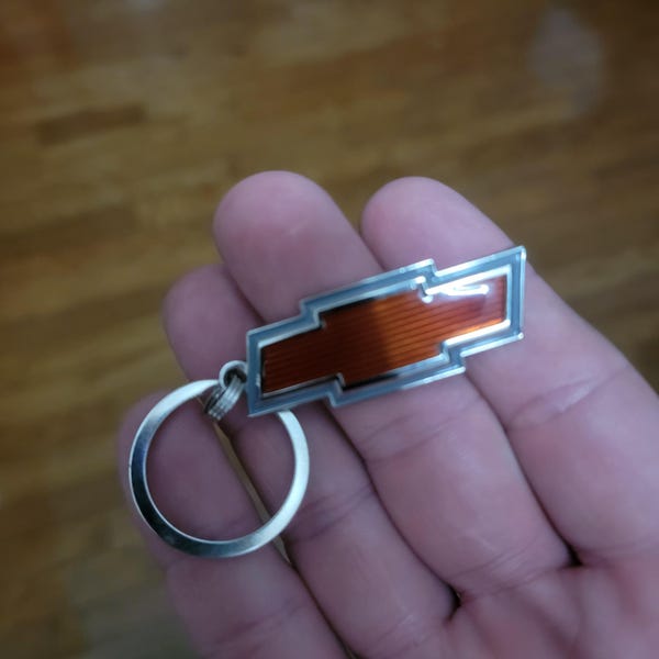 CHEVY Square Body 1973-1987 Chrome Plated Diecast Truck Grill Emblem ...