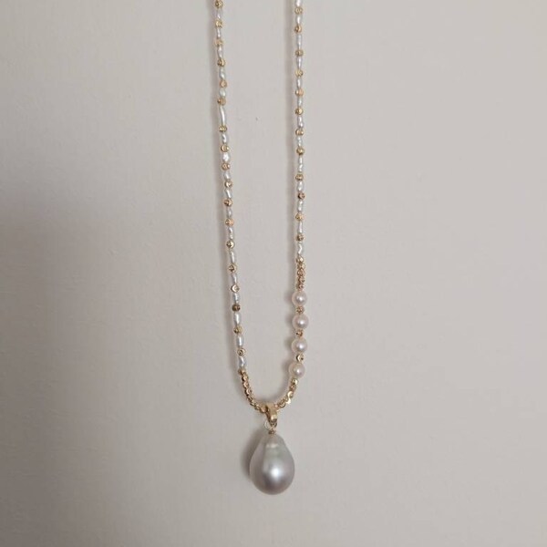 Very Large Japanese Cultured Pearls - Akoya Pearls - Japanese Saltwater ...