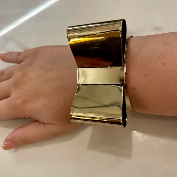 70s, 80s Gerda Lynggaard Teak Bangle, Bracelet. Rounded Triangular ...