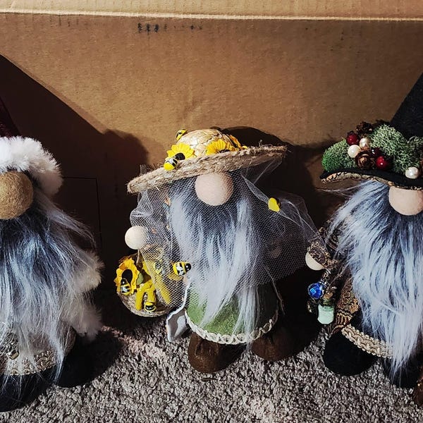 Halloween Gnome: Spider Keeper Phyllis - Orange & Black Decor - Etsy