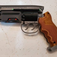 Gabrielle gabby Kinney's Claws X-men Logan Laura Claws Plastic Wearable ...