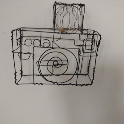 Wire Sculpture of Retro Camera Gift for Photographer - Etsy UK