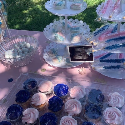 Pink and Blue Chocolate Covered Dipped Oreo Cookies, Gender Neutral ...