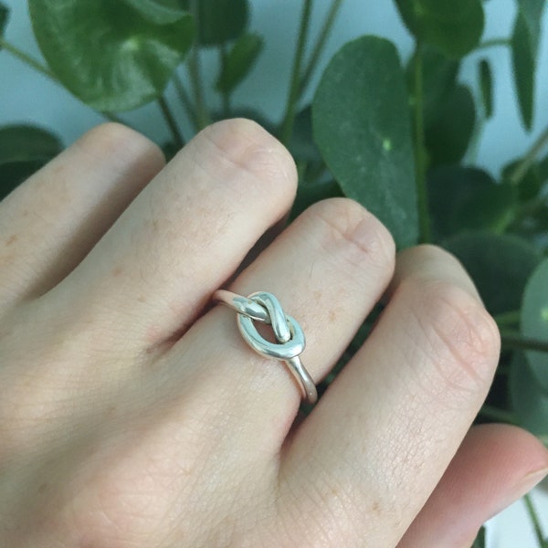 Friendship Knot Adjustabe Ring - Etsy