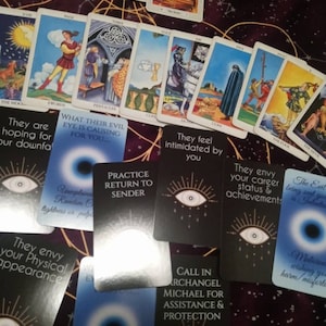 HALLOWEEN Deck the SPOOKY SEASON Oracle Mystical Halloween Tarot love ...