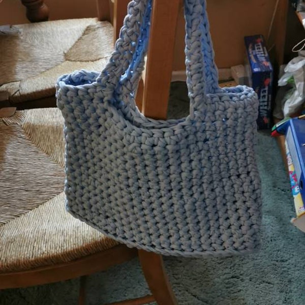 EASY Crochet Bag Pattern + Video Tutorial: Trendy Everyday Handbag ...