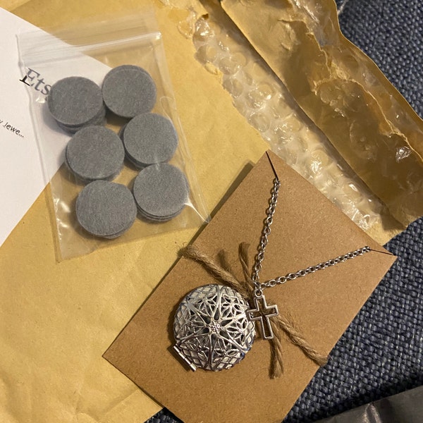 Essential Oil Pads, Replacement Pads for Diffuser Necklace, 30 Felt ...