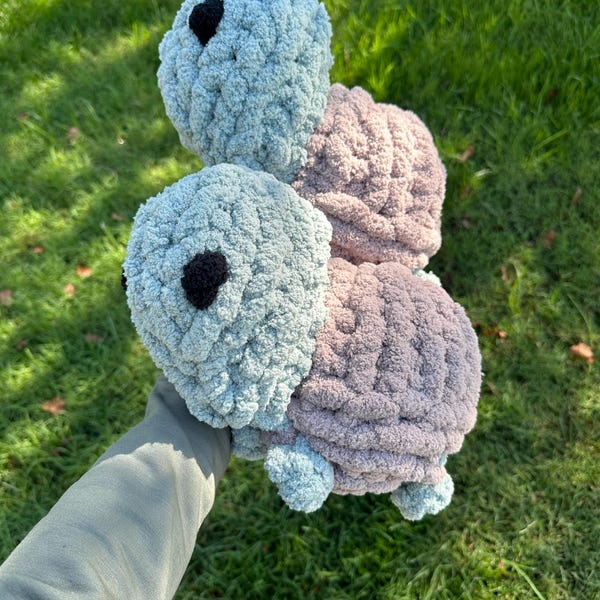 Mini Beatrice the Bumblebee DIY Kit, DIY Kit, Bee, Chunky Knit Bee ...