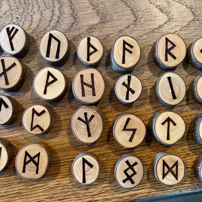 Norse Runes, Elder Futhark Divination Runic Dice, 4 Wooden Dice With ...