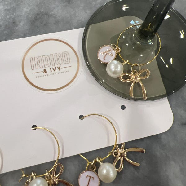 Personalized Initial Wine Glass Charms | Pearl Glass Name Tags ...