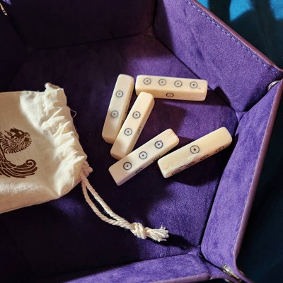 Medieval Bone Dice Set D4 set of 5 Set for Gaming, SCA, Creative ...