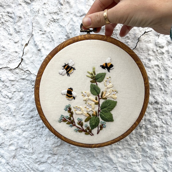 Bee Hand Embroidery Pattern, Digital Download Embroidery, Bumble Bee ...