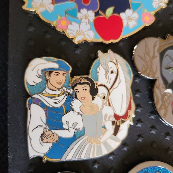 Cast Member Pin Mad Hatter LE Disneyland Paris - Etsy