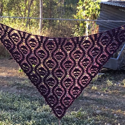 Lost Souls Skull Triangular Shawl - Etsy