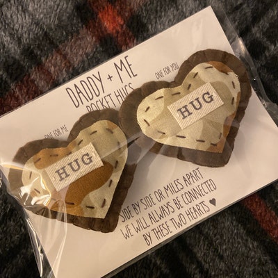 A Hug From Mom to Make Everything Better Pocket Hug From Mom Mom Hug ...