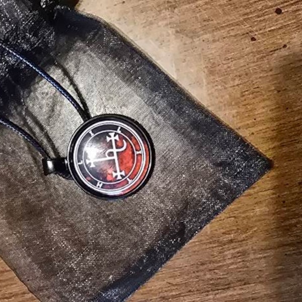 Clauneck Pendant, Wealth Demon, Black Magic Spell Amulet, Left Hand ...