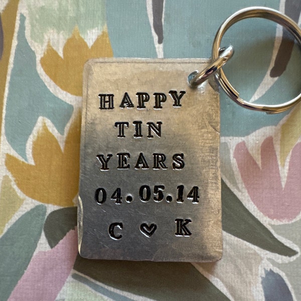 HAPPY TIN YEARS 10 Years Wedding Anniversary 10th Gifts Keyring Gift ...