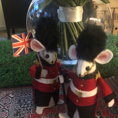 Irish Mice Celtic St. Patrick's Day Mouse Pair - Etsy