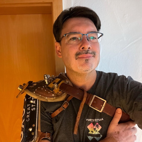 Rusty Steel Post Apocalyptic Style Shoulder Armor Piece. - Etsy