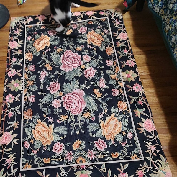 Victorian Roses Floral Accent Rug | Dark Floral Aesthetic Living Room ...