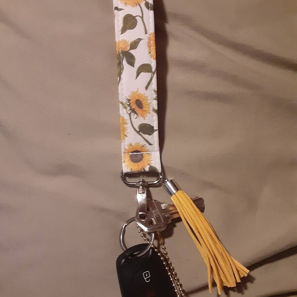 Sunflower Wristlet Keychain | Sunflower Lanyard for Keys | Sunflower ...