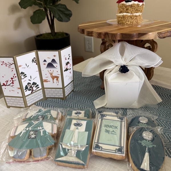 Modern Korean Dol Doljanchi Doljabi Baek-il Hanbok Custom Cookie Set ...