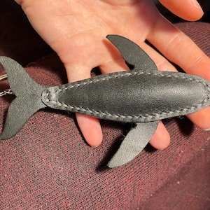 Manta Ray Bag Charm Pattern Leathercraft Pattern & Tutorial - Etsy