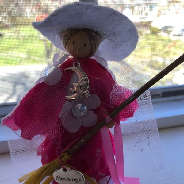 Kitchen Flying Corn Doll Witch, Witchy Decorations,altar Pentagram ...