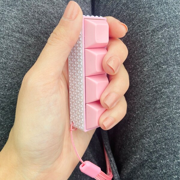 Picky Clicky™ Clicking Fidget With Textured Sides Easy Travel Fidget ...