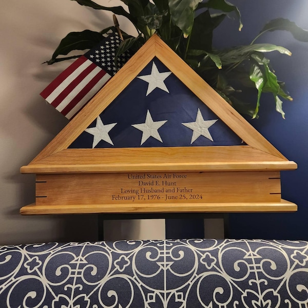 Flag Display Case W/ Built in Stand, Fits U.S Military Burial Flag, 5 ...