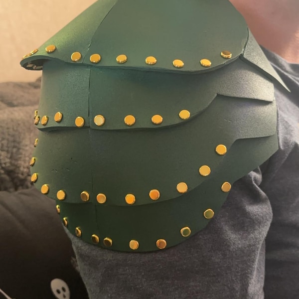 Shoulder / Pauldron Armor Patterns: Fantasy, Medieval, EVA Foam ...