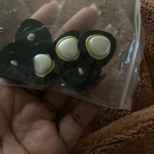 Medium Triangle Black Buttons With Pearl Center Button With Gold and ...
