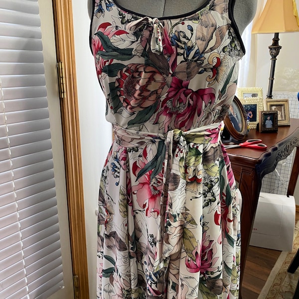 Summer Tropical Flowers Pattern Printed Fabric // Satin, Chiffon, Crepe ...