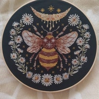 Bee Cross Stitch Pattern PDF - Digital Download - Insect Honey Bee ...
