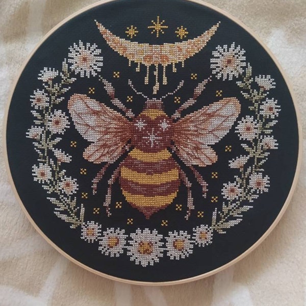 Bee Cross Stitch Pattern PDF - Digital Download - Insect Honey Bee ...