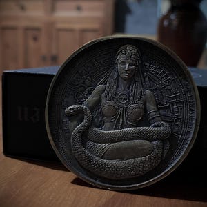 Roman Helmet Warrior Coin | 3D Depth Map PNG | Laser Engraving File for ...