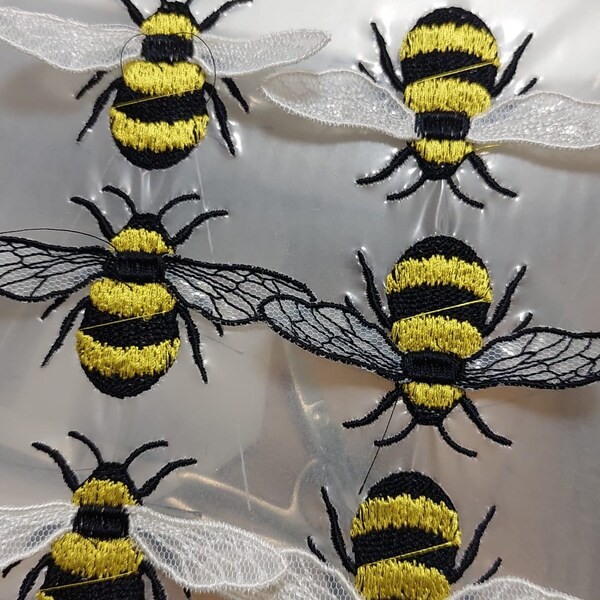 Bee Brooch FSL Machine Embroidery Design Digital Embroidery Pattern ...