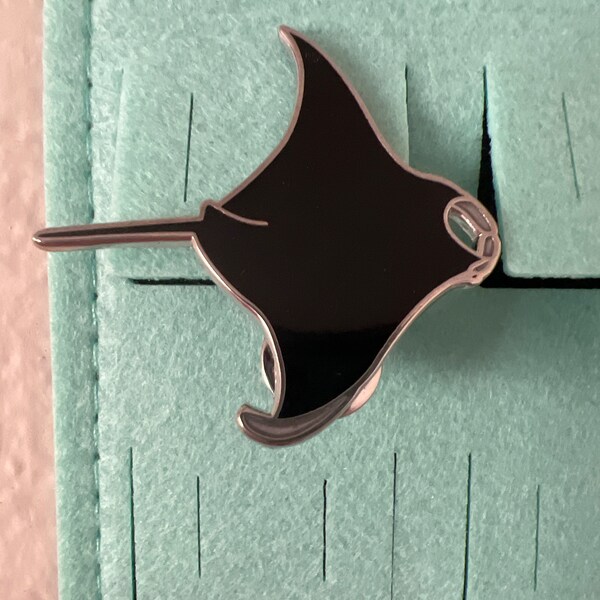 Manta Ray Pin - Etsy