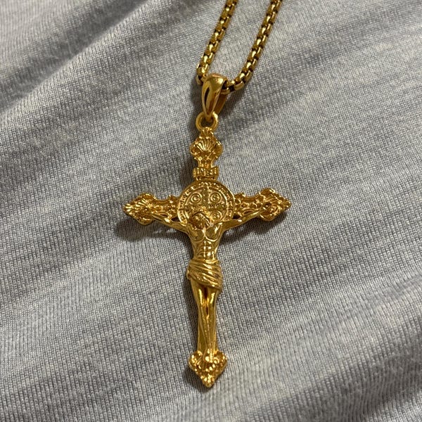 Sterling Silver Jesus Cross Necklace, Gold-plated Holy Jesus on Cross ...